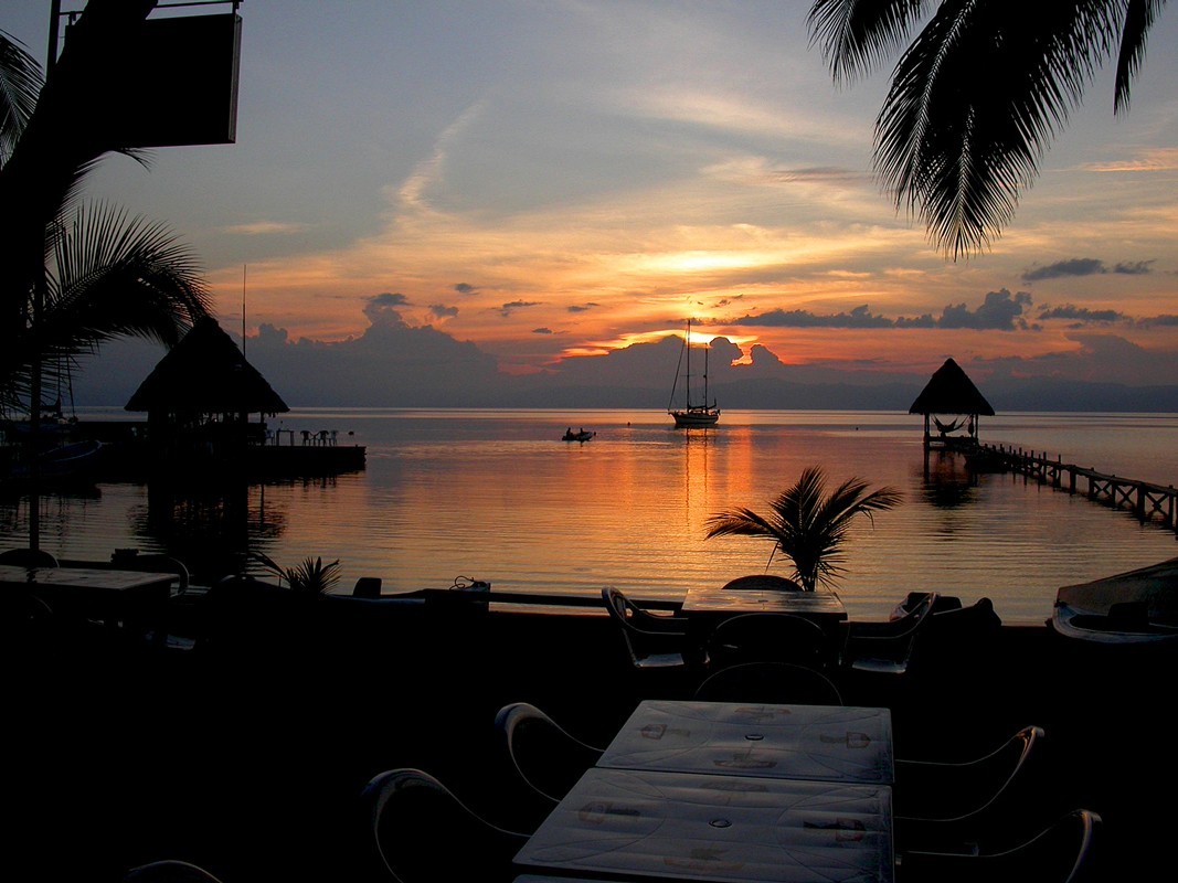 Luxury Catamaran in Belize - IntersailClub